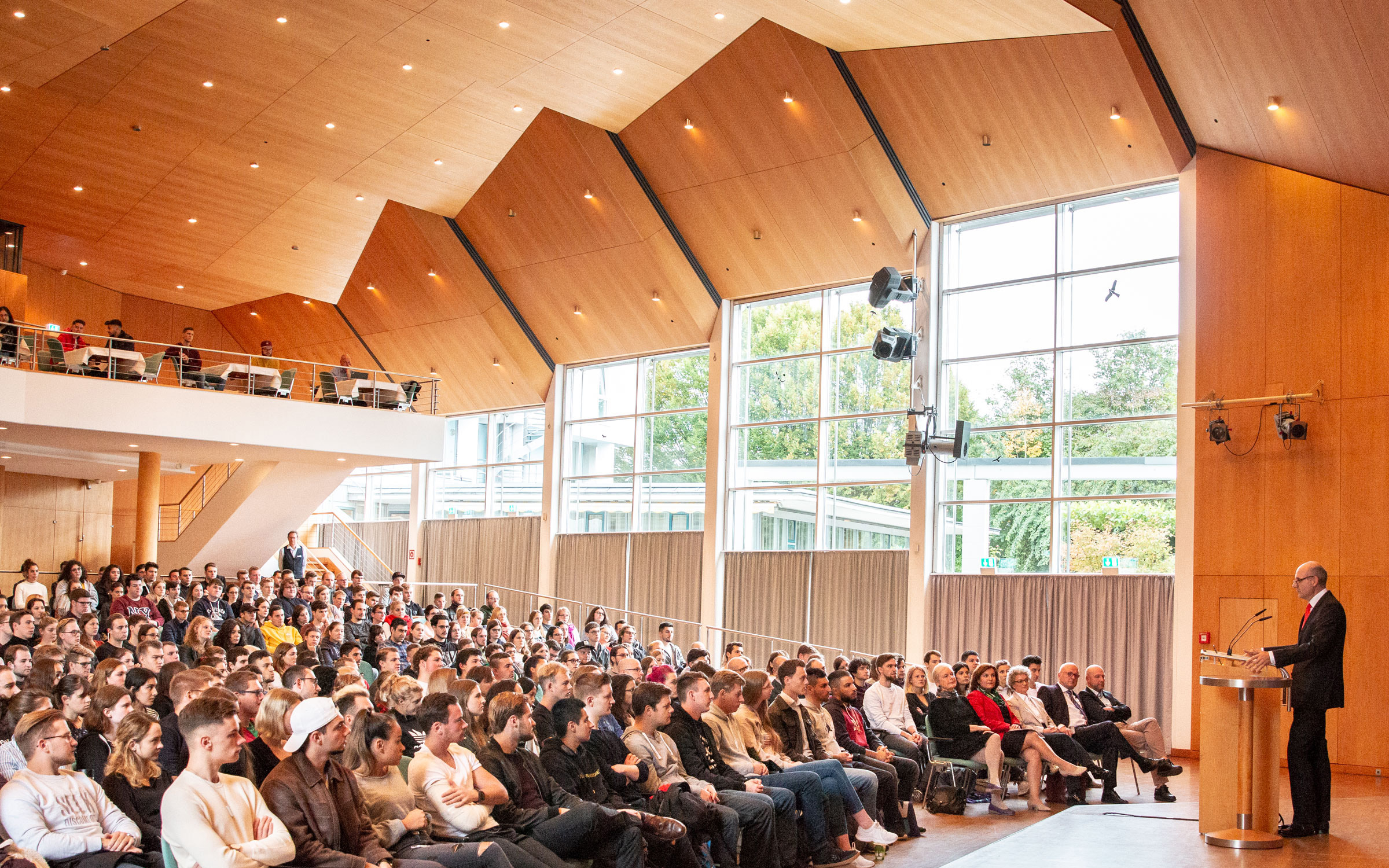 Studierenden-Rekord an der RWU | RWU Hochschule Ravensburg-Weingarten ...