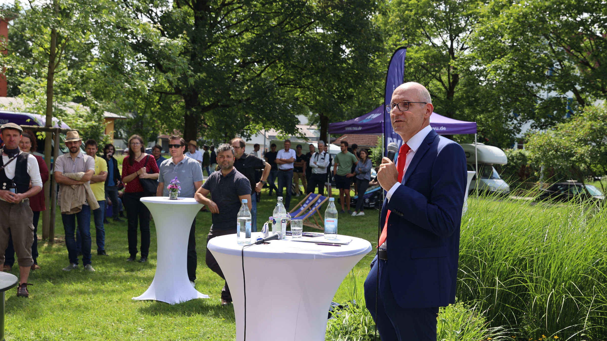 Press release – RWU ANNIVERSARY TOUR launched | RWU Hochschule ...